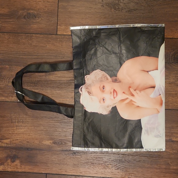 Marilyn Monroe | Bags | Marilyn Monroe Tote Bag | Poshmark